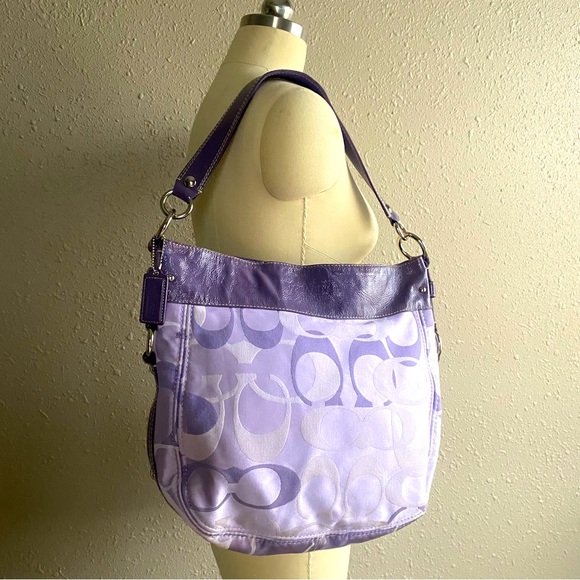 Coach | Bags | Vintage Y2k Coach Lavender Signature Zoe Hobo Shoulder ...